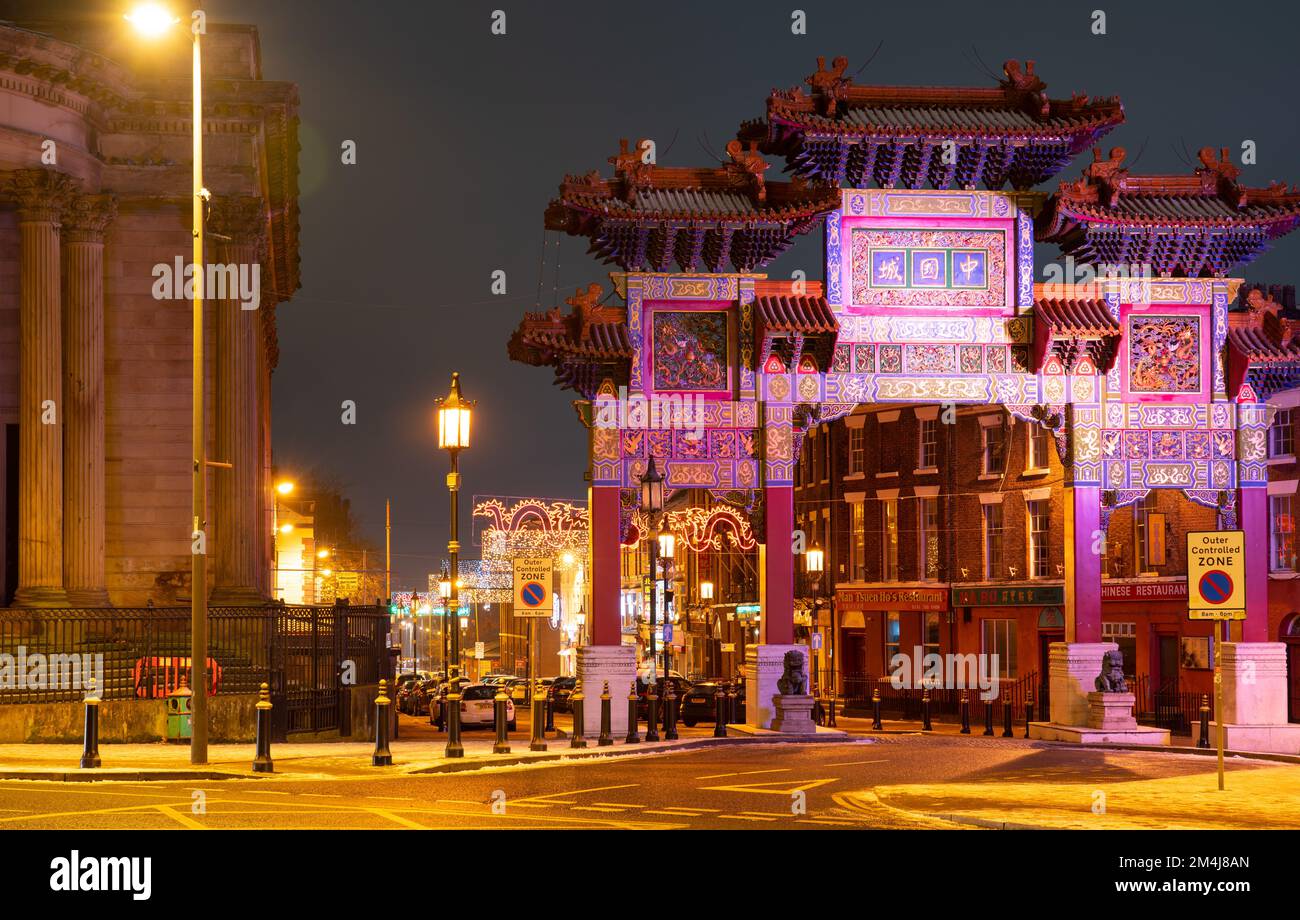Chinatown chinese liverpool arch -Fotos und -Bildmaterial in hoher ...
