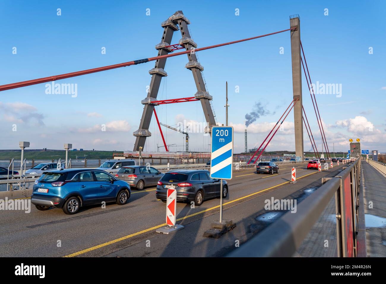 Neubau der Autobahnbrücke A1 über den Rhein bei Leverkusen, nach Fertigstellung der neuen Brücke ...
