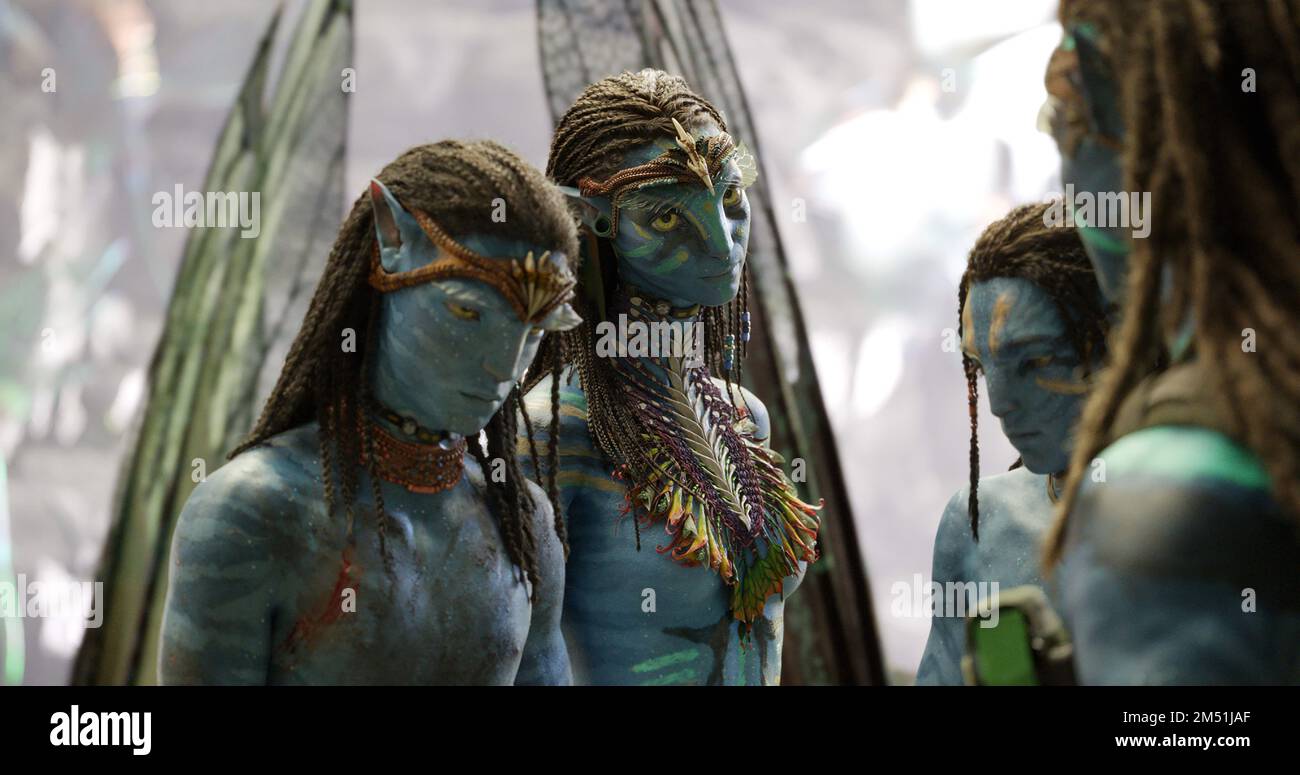 (L-R): Neteyam (Jamie Flatters), Neytiri (Zoe Saldana), Lo’ak (Britain ...