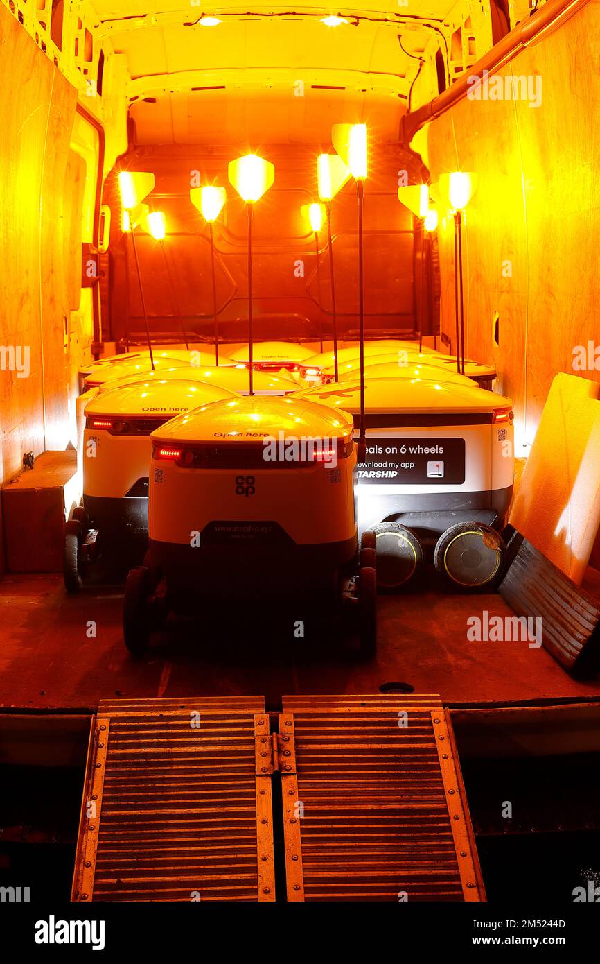 Starship Technologies Lieferroboter für Lebensmittel im Kofferraum ...
