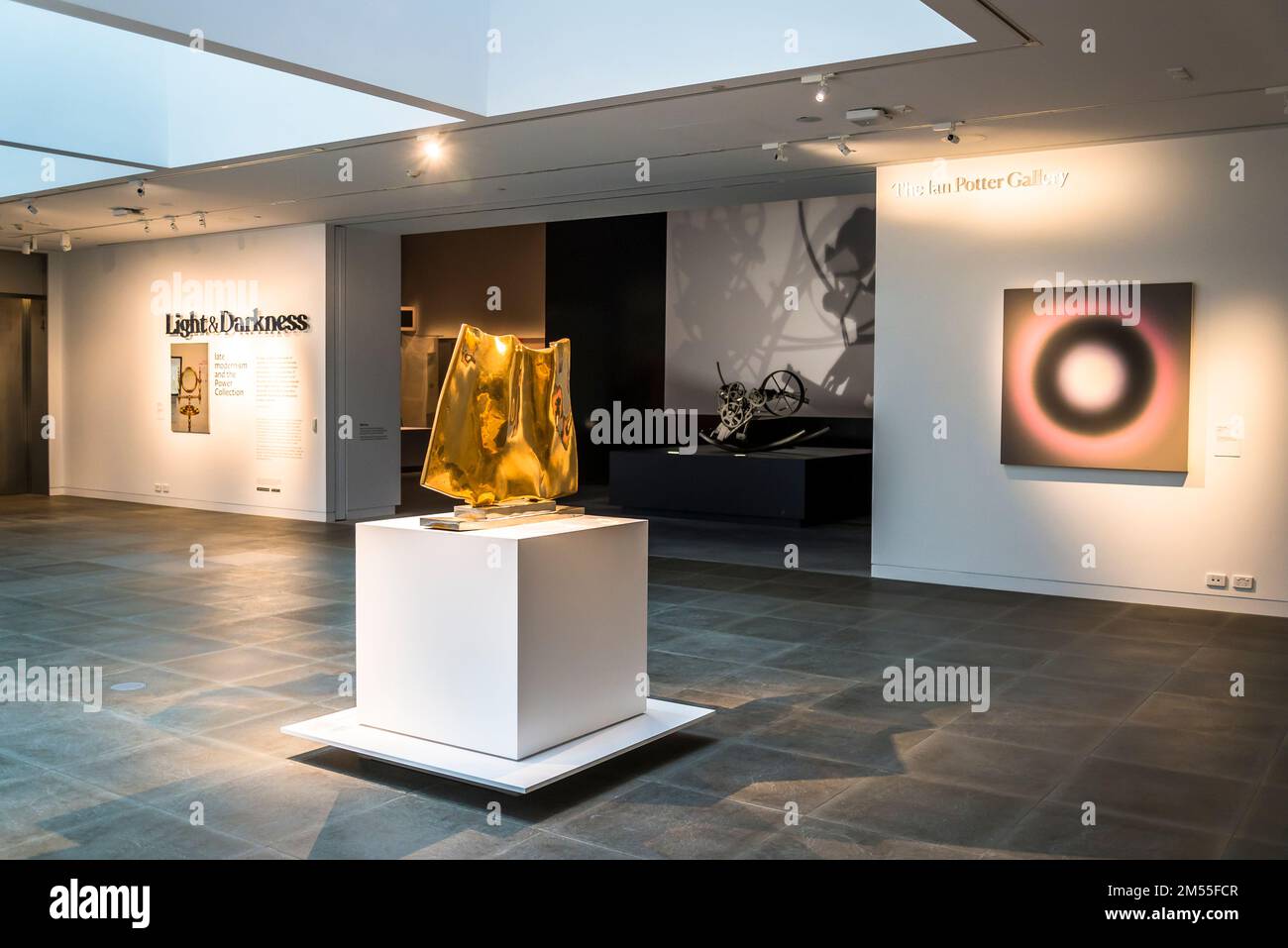Light & Darkness, Spätmodernismus und JW Power Collection, Chau Chak ...