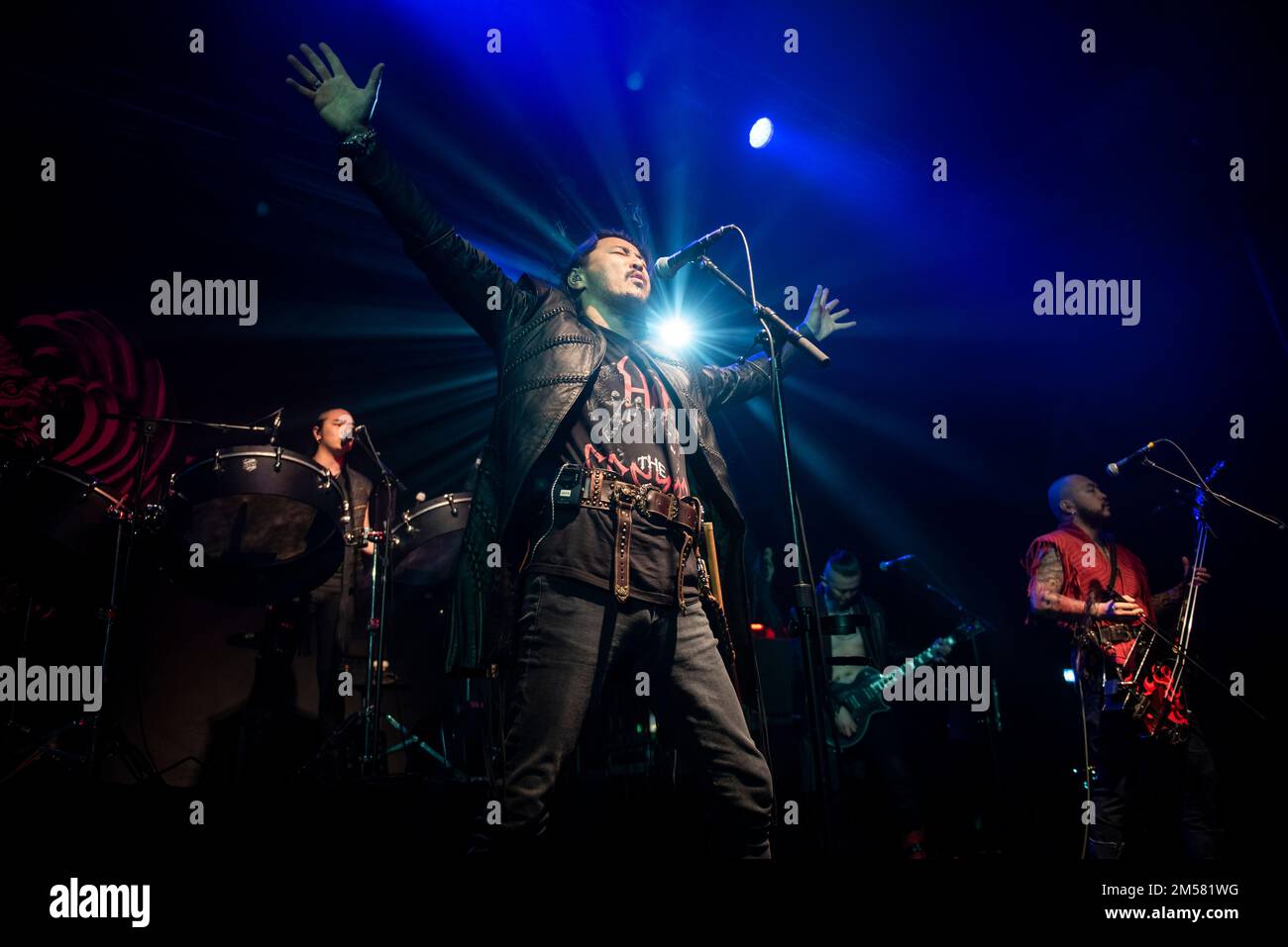 Nyamjantsan Galsanjamts der mongolischen Folk Metal Group The Hu tritt ...