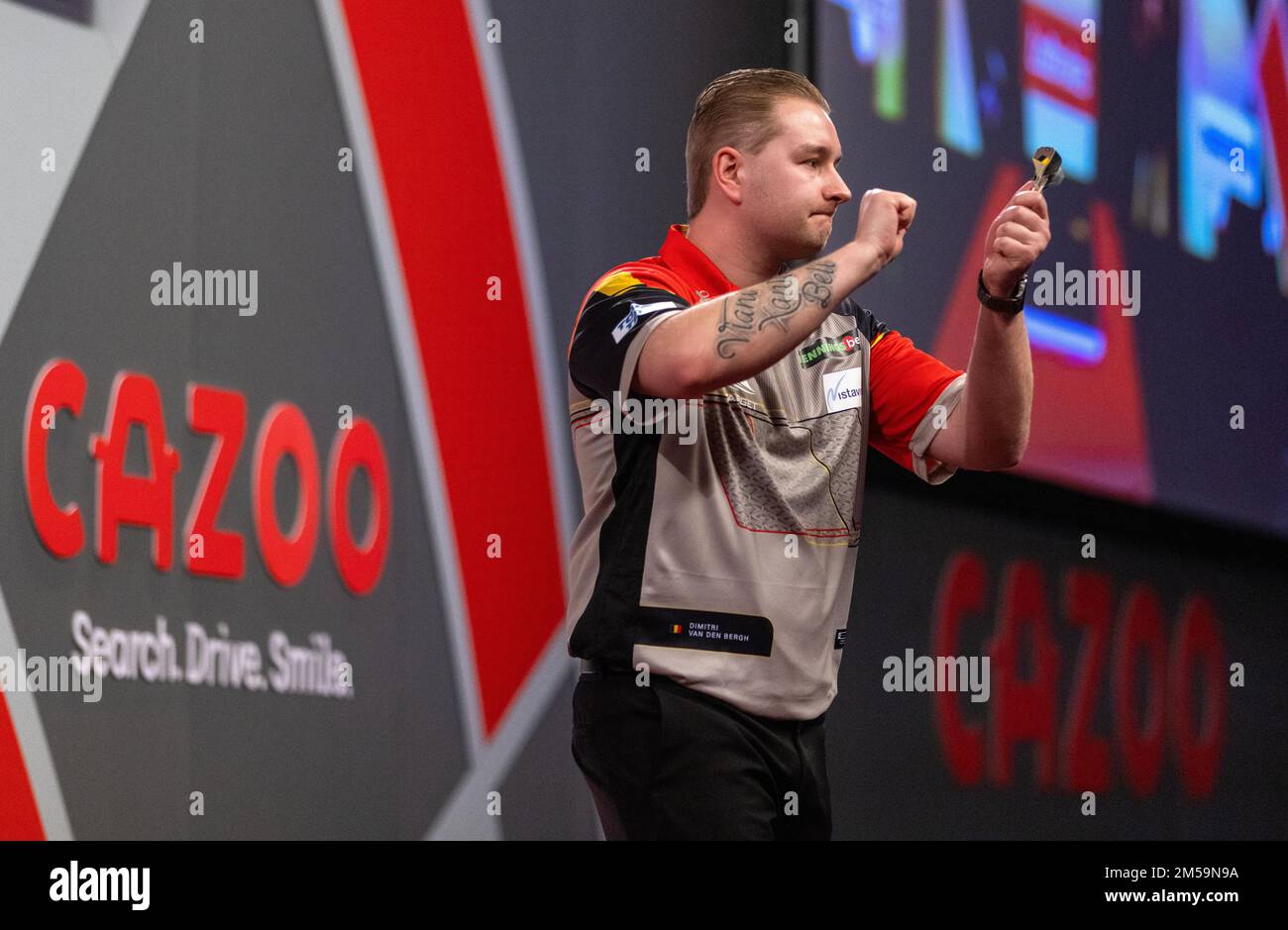 Dimitri Van den Bergh feiert den Sieg seines Spiels am zehnten Tag der ...
