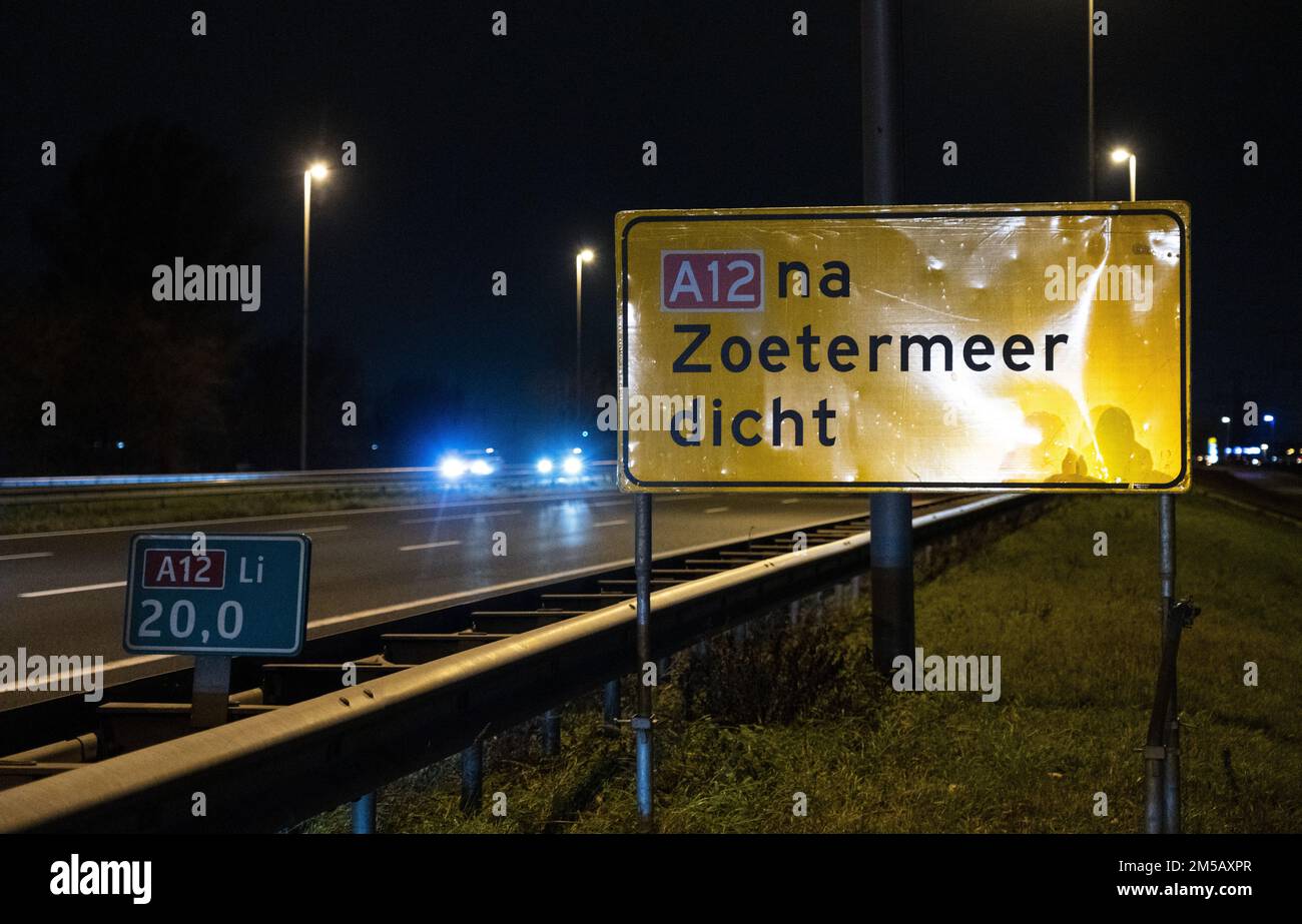 Autobahn matrix zeichen -Fotos und -Bildmaterial in hoher Auflösung – Alamy