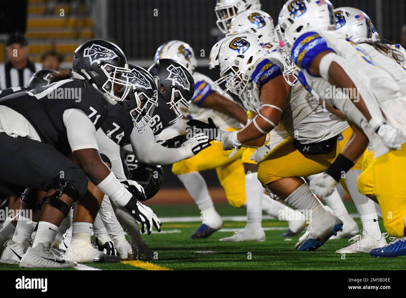 Das St. John Bosco Braves und Serra Padres treten am Samstag, den 10 ...