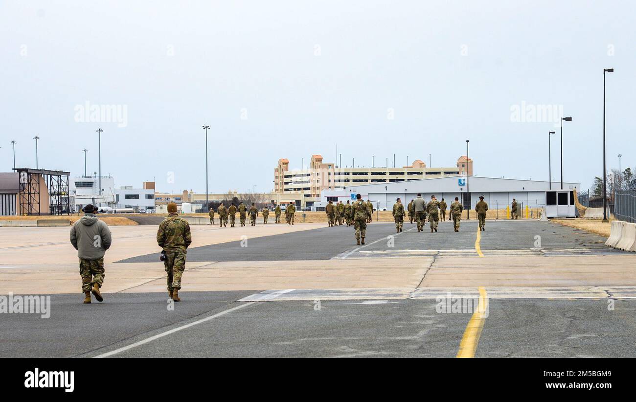 USA Die Aufseher der Air Force mit dem 177. Fighter Wing führen eine ...