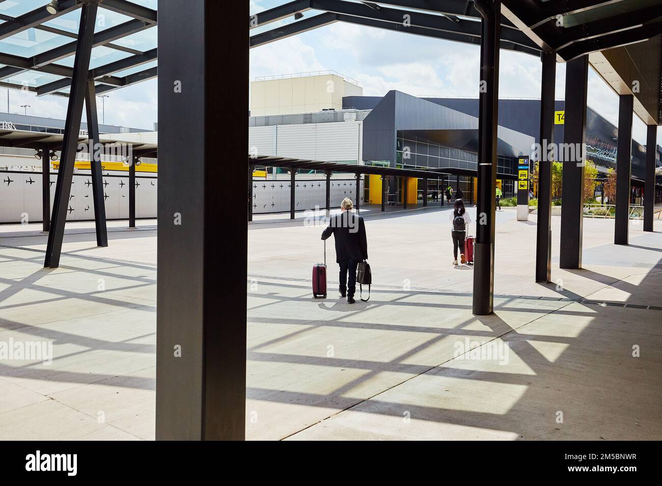 Terminal 4 des flughafens melbourne tullamarine -Fotos und -Bildmaterial in hoher Auflösung – Alamy