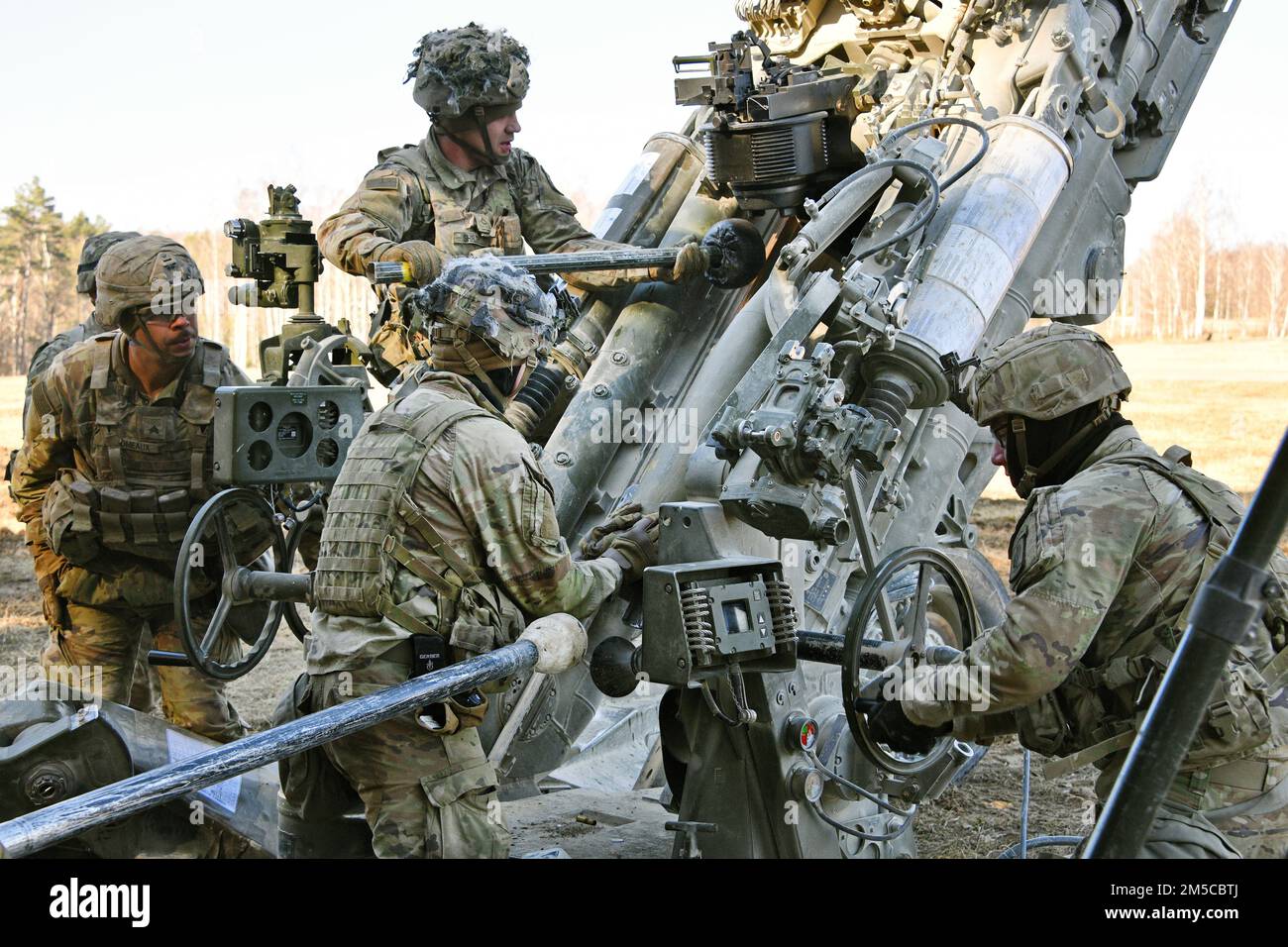 USA Fallschirmjäger mit 4. Bataillon, 319. Artillerie-Regiment, 173 ...