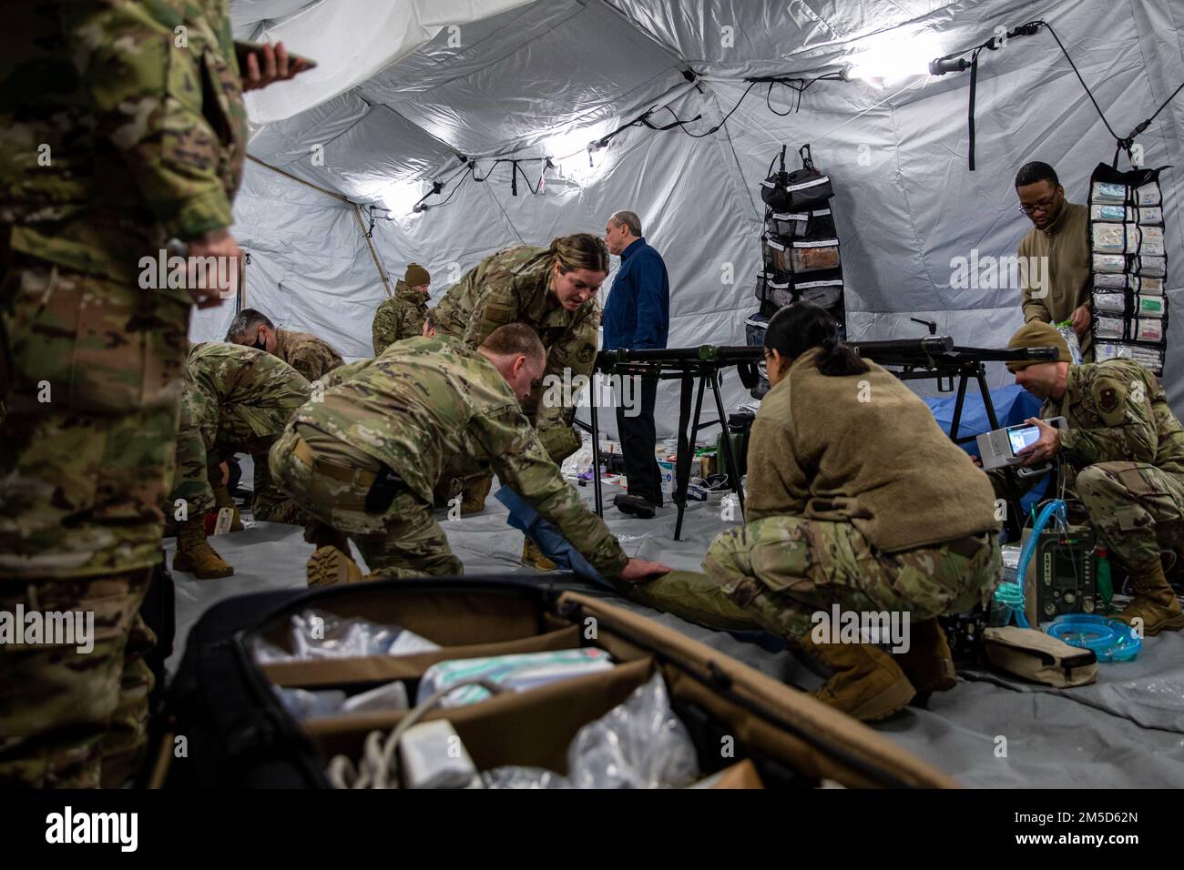 USA Air Force Maj. Madison Lashley, Chirurg, 633. Medical Group, Air ...
