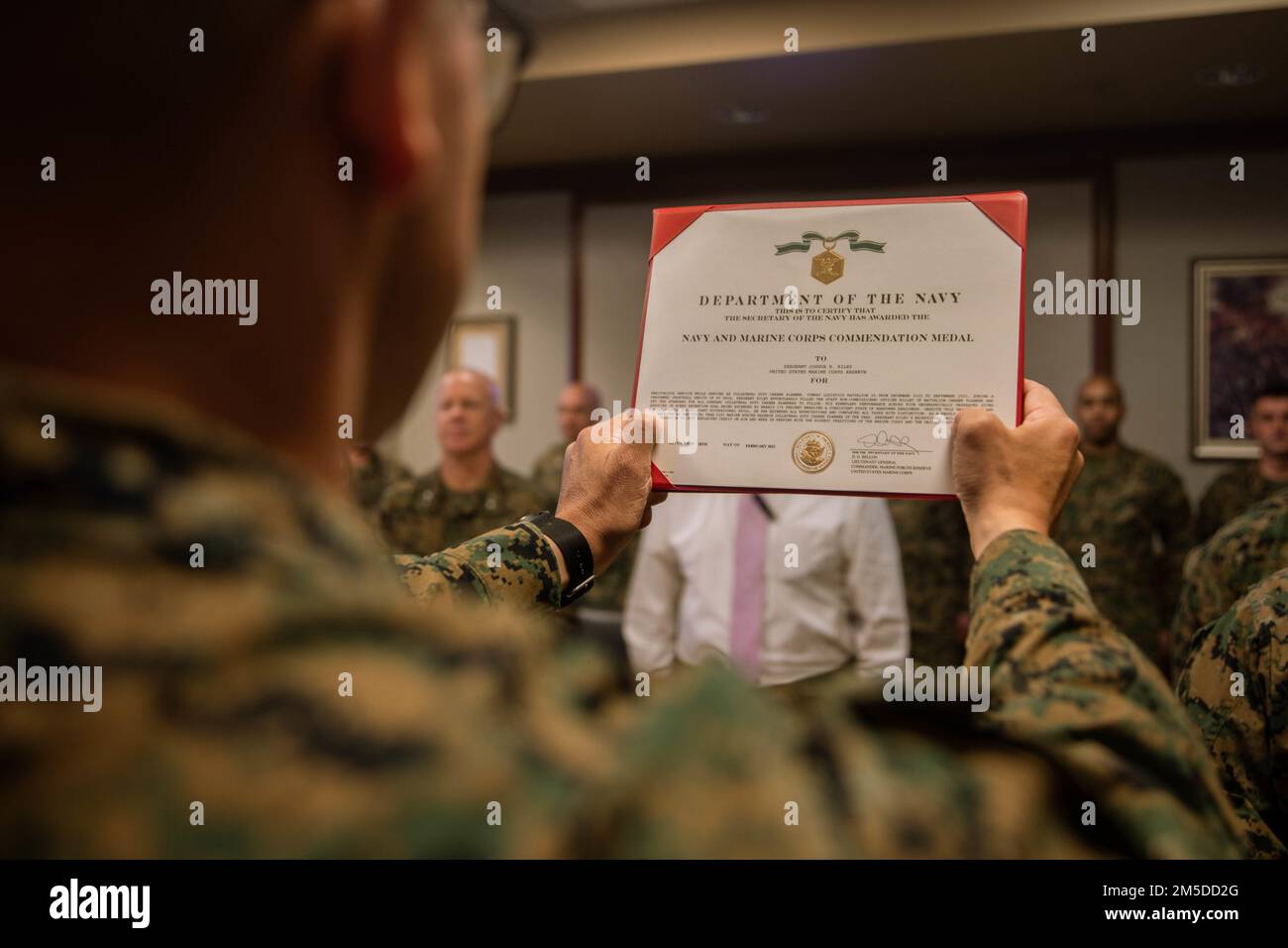 Navy commendation medal -Fotos und -Bildmaterial in hoher Auflösung – Alamy