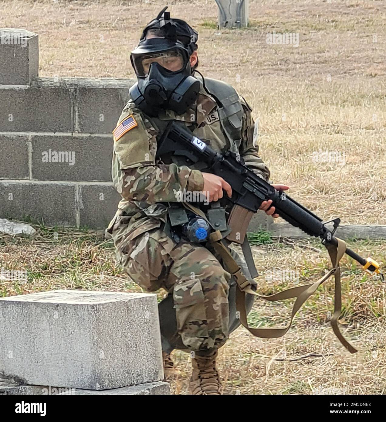 SPC. Isabel Jaime, eine Trompetenspielerin der Armeeband 78. der 99 ...