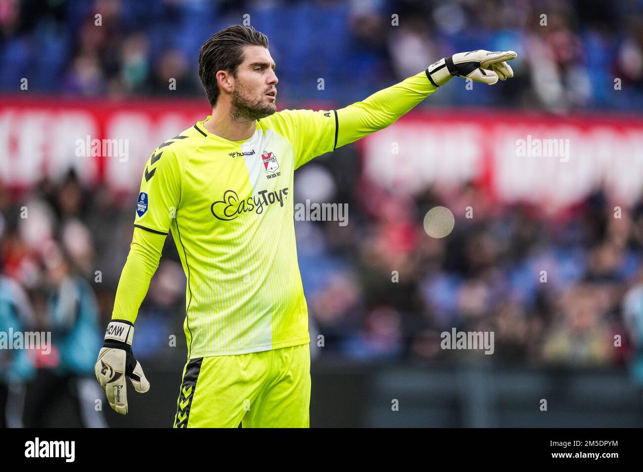 Rotterdam – Torwart des FC Emmen Mickey van der Hart während des Spiels ...