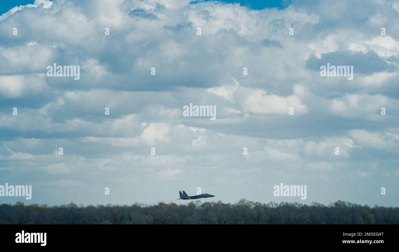LT. Col. Matthew Griffin, Kommandant der Flugtestgruppe 339., und Col ...