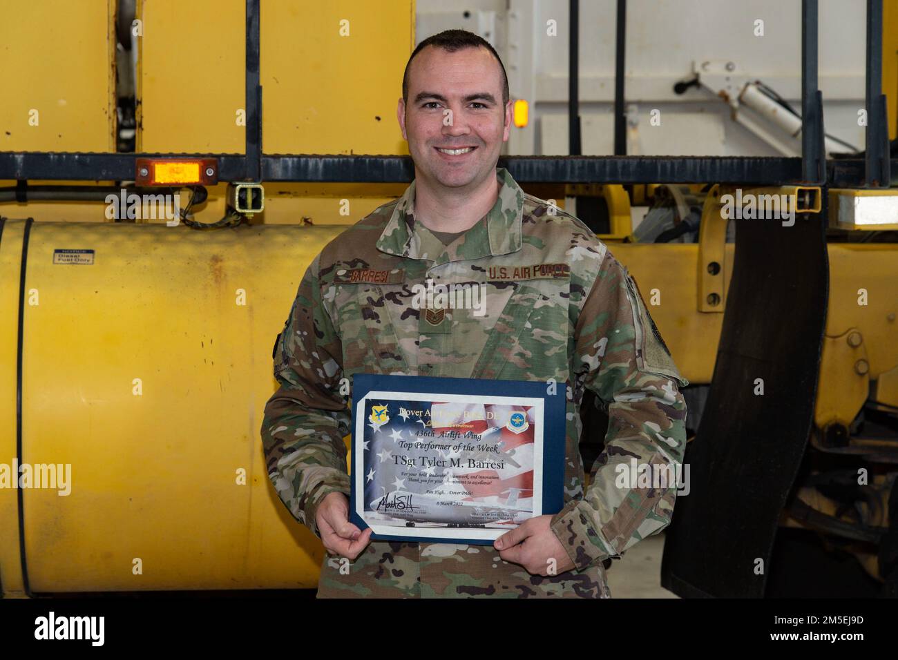 436th logistics readiness squadron -Fotos und -Bildmaterial in hoher Auflösung – Alamy