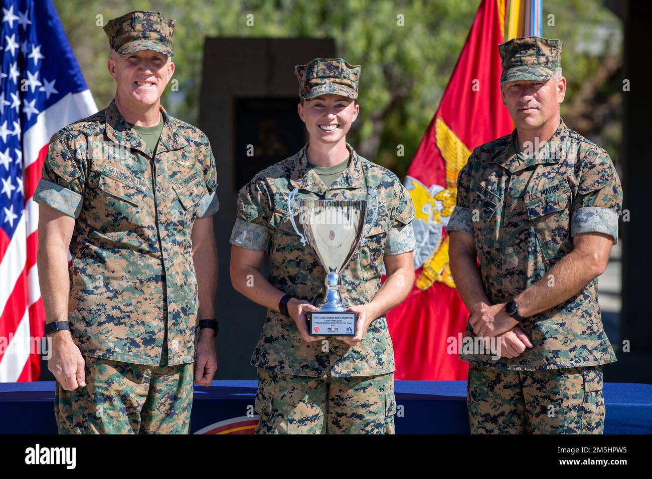 USA Marinebrücke General Jason Woodworth, Left, kommandierender General ...