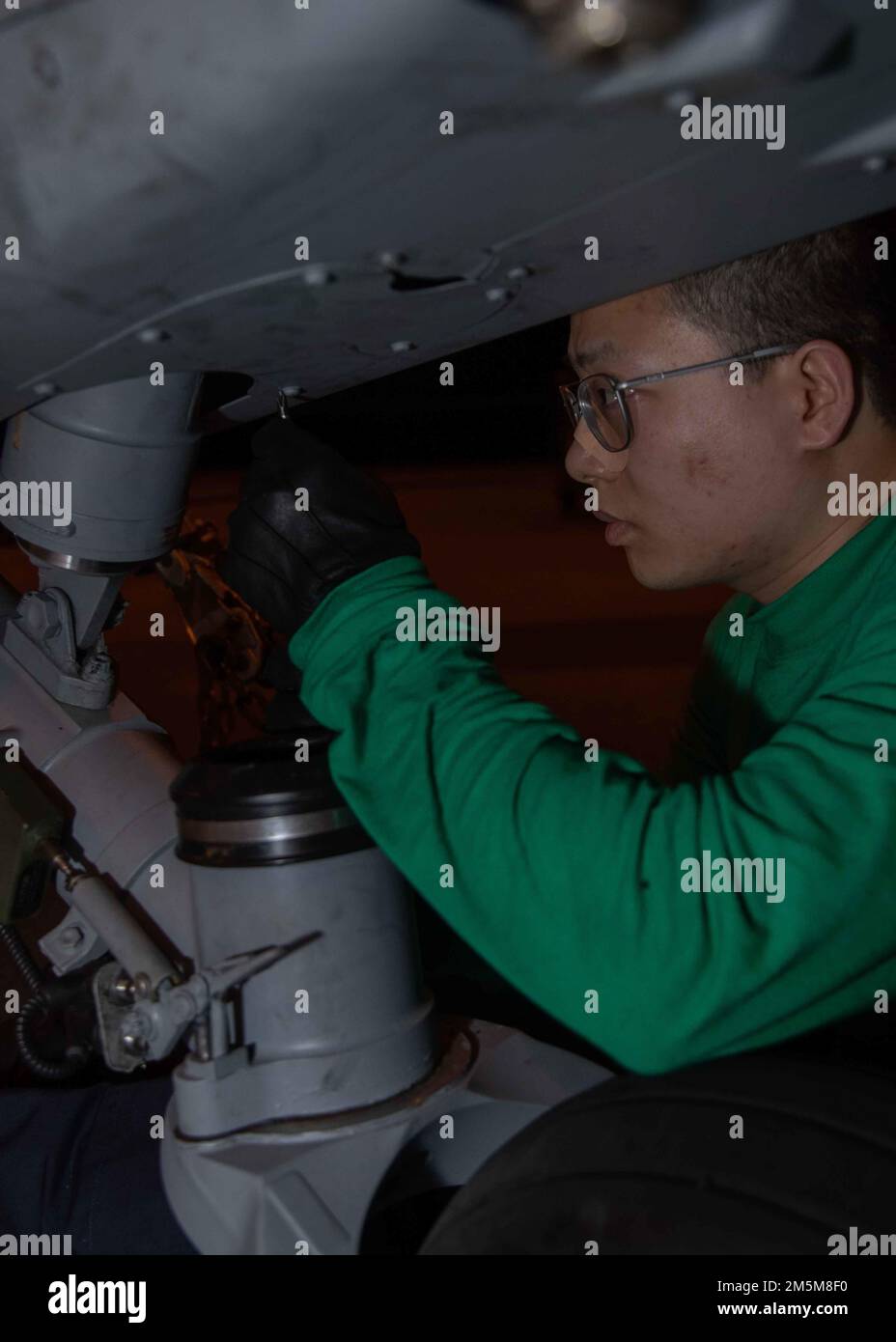 Aviation Structural Mechanic 3. Class Li Li aus San Francisco ...