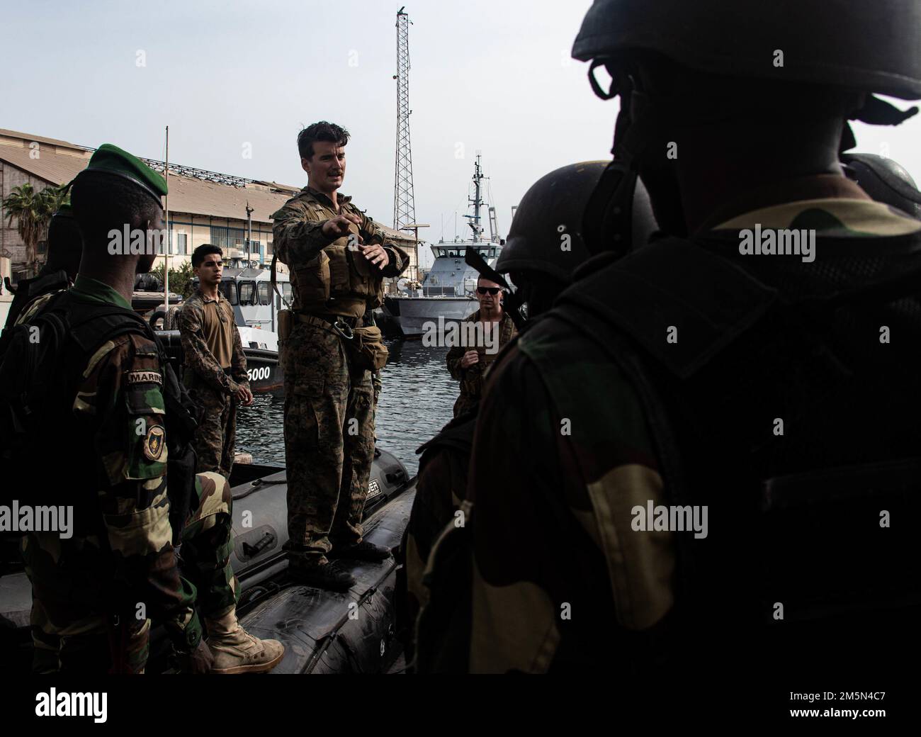 DAKAR, Senegal (28. März 2022) USA Marines, die der Task Force 61/2 ...