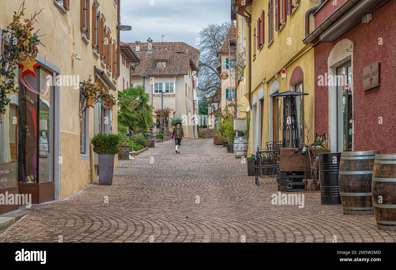 Historisches Zentrum der Gemeinde Eppan an der Südtiroler Weinstraße ...