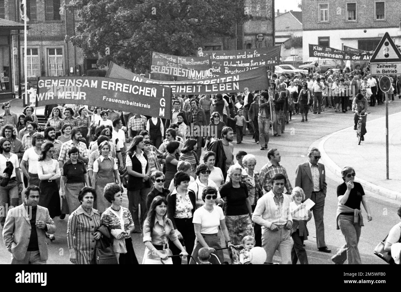 Am 26. September 1976 demonstrierten etwa 6000 Arbeiter und Angestellte ...