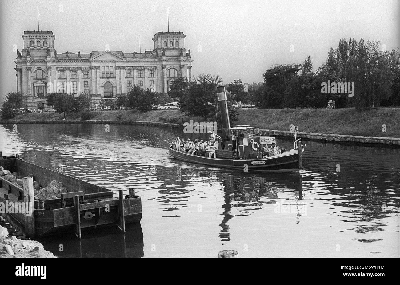 Berlin reichstag 1990 -Fotos und -Bildmaterial in hoher Auflösung – Alamy