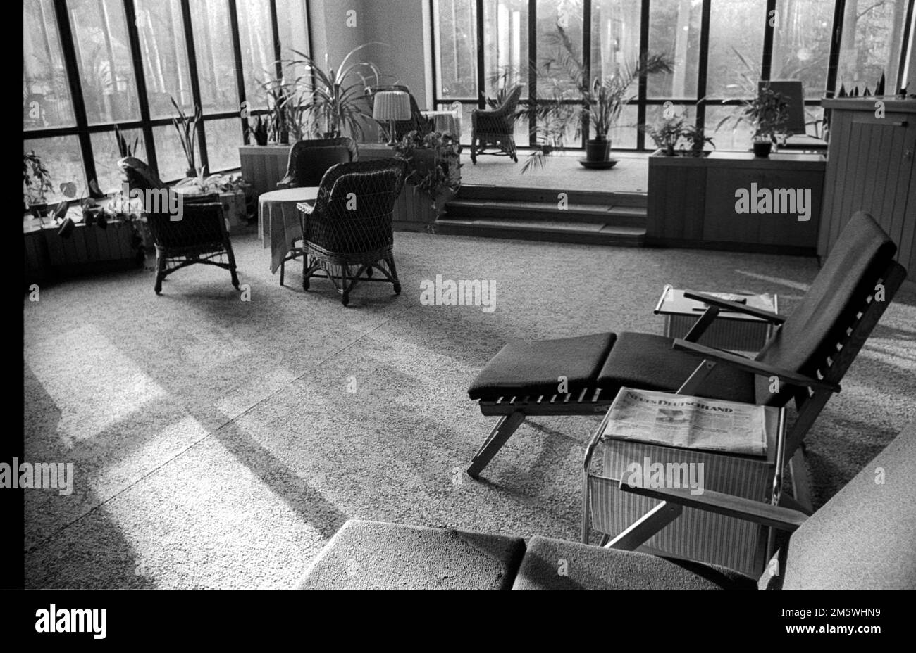 DDR, Bernau, 29. 01. 1990, Waldsiedlung, ehemalige Regierungssiedlung ...