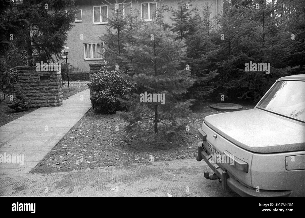 DDR, Bernau, 29. 01. 1990, Waldsiedlung, ehemalige Regierungssiedlung ...