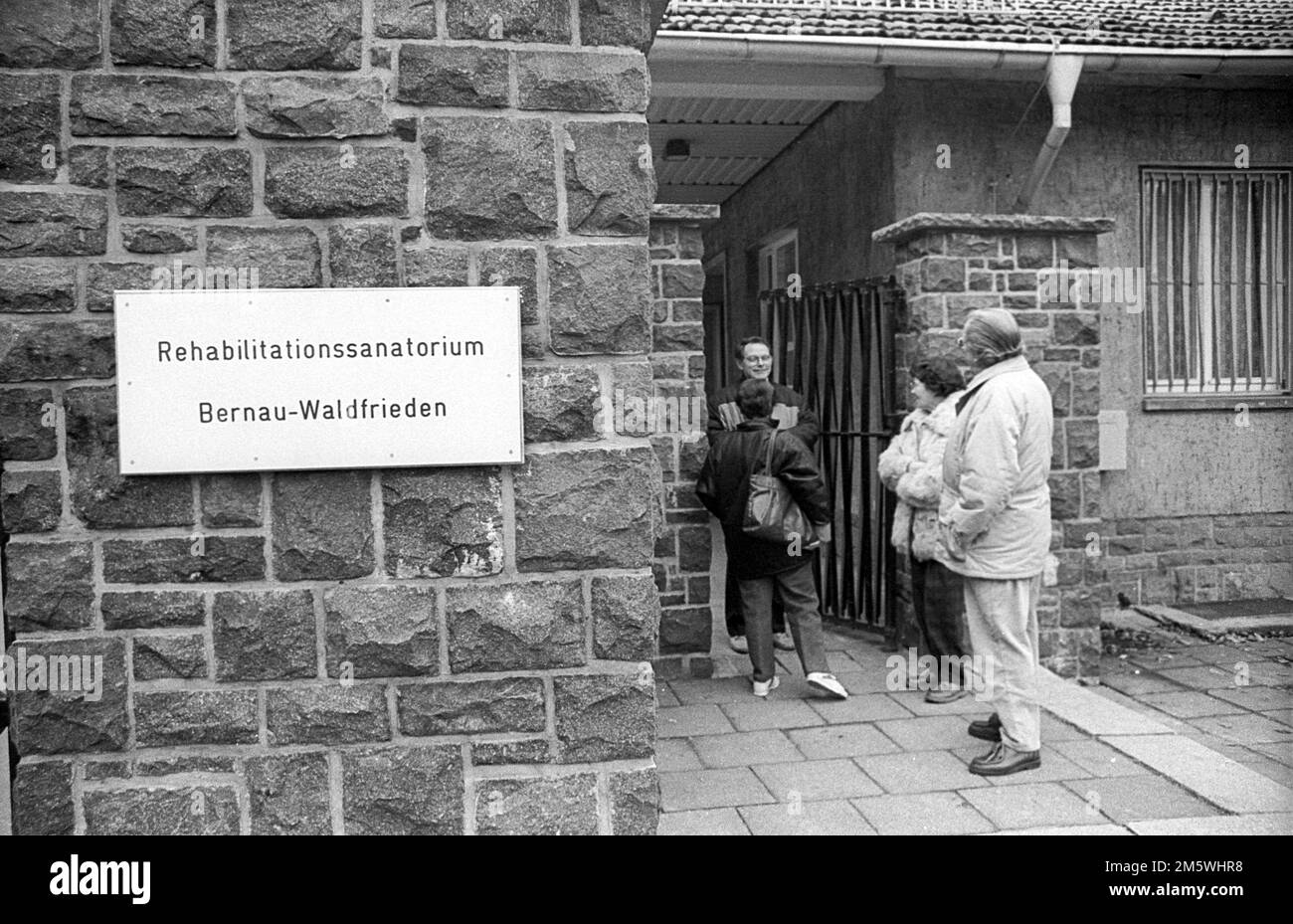 DDR, Bernau, 29. 01. 1990, Waldsiedlung, ehemalige Regierungssiedlung ...