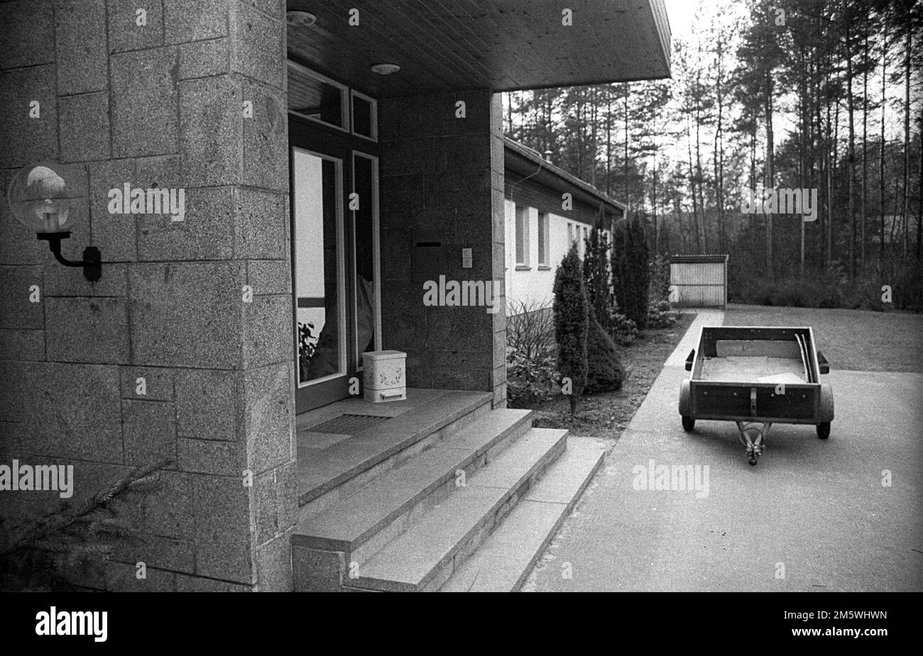 DDR, Bernau, 29. 01. 1990, Waldsiedlung, ehemalige Regierungssiedlung ...