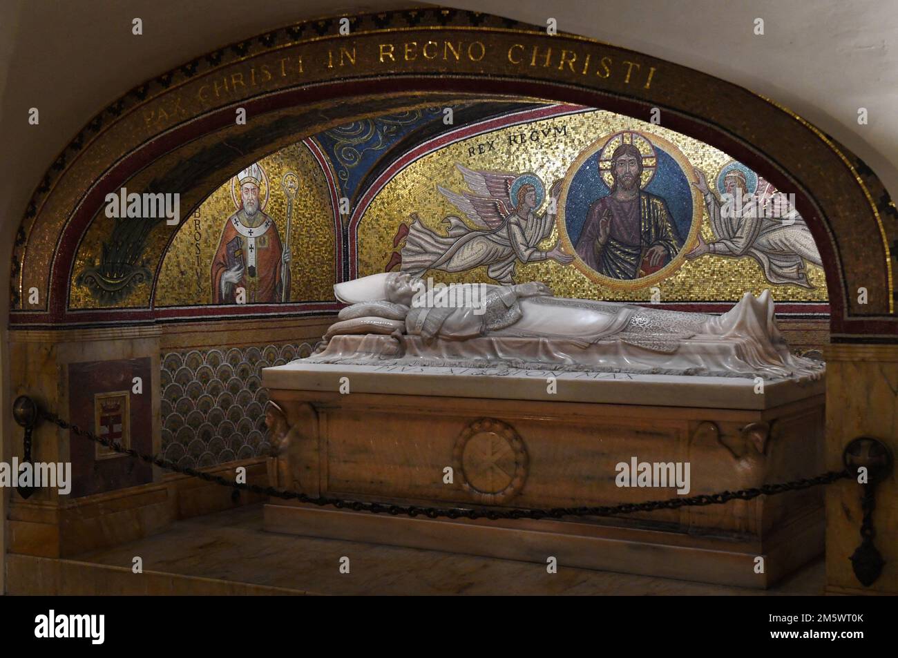 Das Grab von Pius XI in der Krypta von St. Petersdom, Ruhestätte von ...