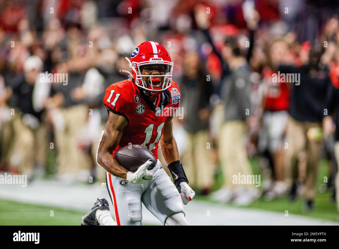 1. Januar 2023: Georgia Bulldogs Wide Receiver Arian Smith (11) feiert ...
