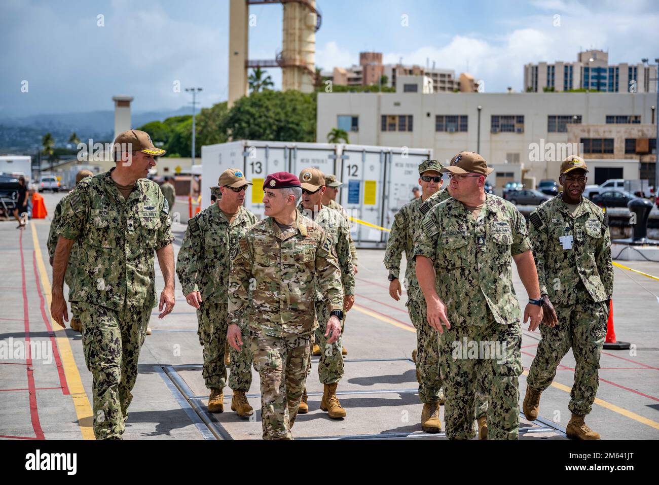 220330-N-KB401-1011 JOINT BASE PEARL HARBOR-HICKAM (30. MÄRZ 2022 ...