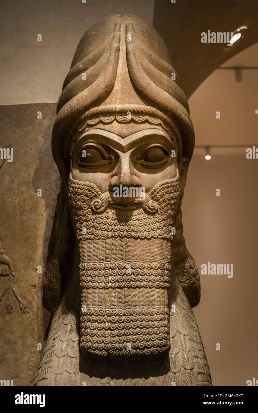 Geflügelter löwe mit menschlichem kopf -Fotos und -Bildmaterial in hoher Auflösung – Alamy