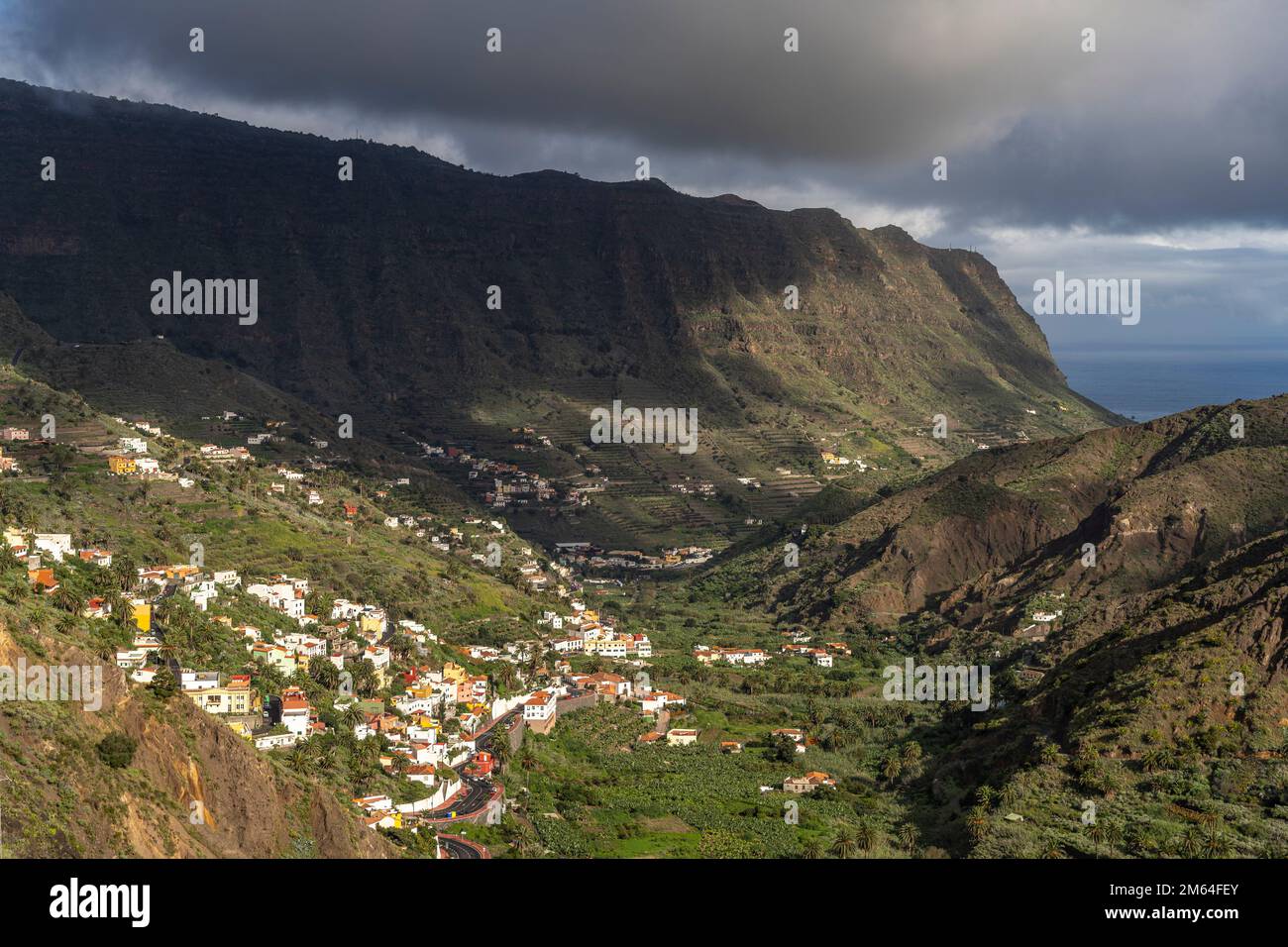 Landschaft im Tal von Hermigua, La Gomera, Kanarische Inseln, Spanien | Landschaft des Hermigua ...