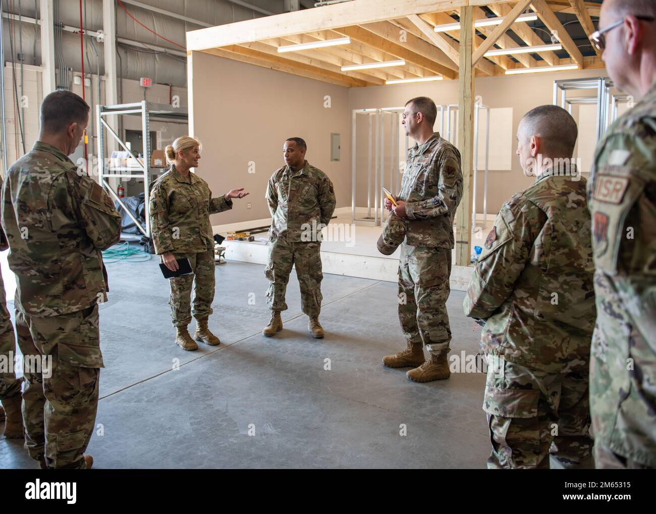 Installation 2 gutachter -Fotos und -Bildmaterial in hoher Auflösung ...
