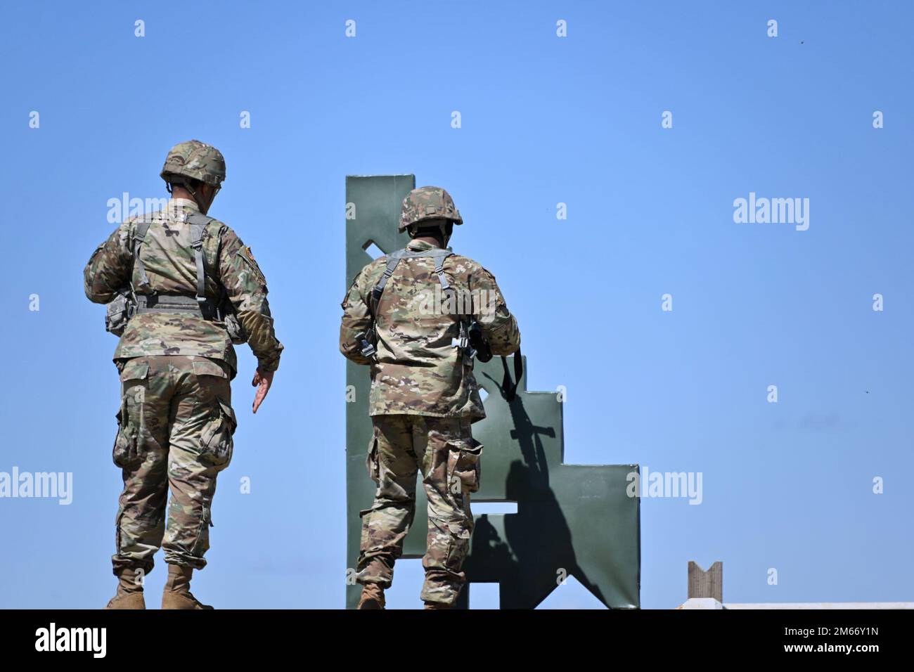 Teaneck waffenkammer -Fotos und -Bildmaterial in hoher Auflösung – Alamy