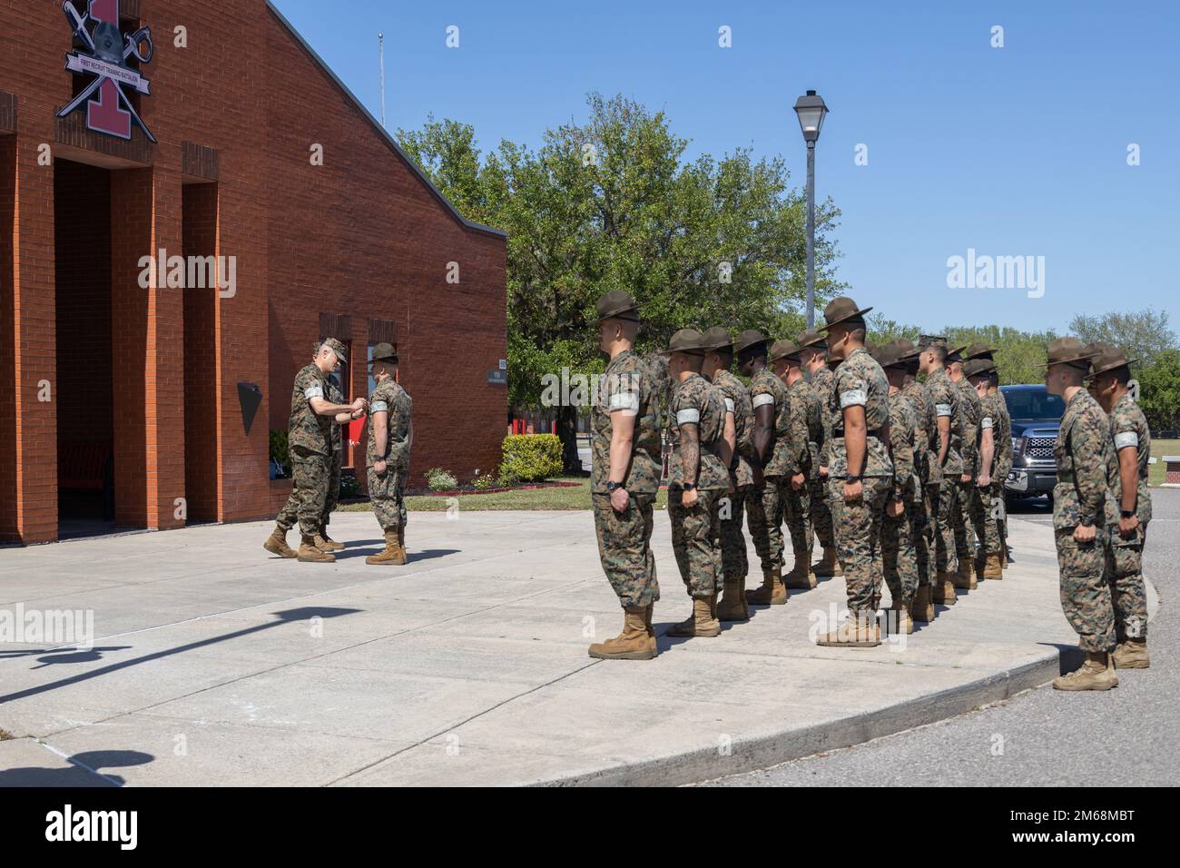 USA Marinekorps Staff Sgt. David Jarvis, Drill Instructor, Marine Corps ...