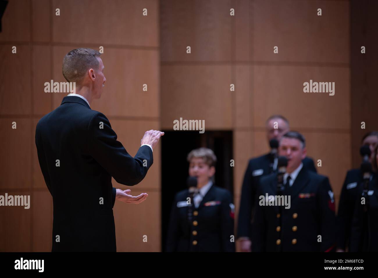 FROSTBURG, Dr. med (19. April 2022) der Chefmusiker Adam Whitman aus ...