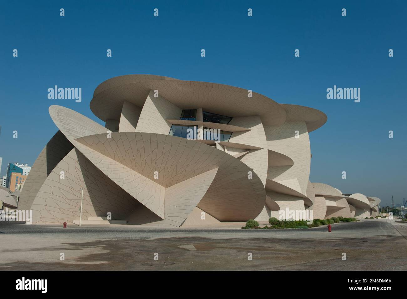 National museum of qatar -Fotos und -Bildmaterial in hoher Auflösung ...