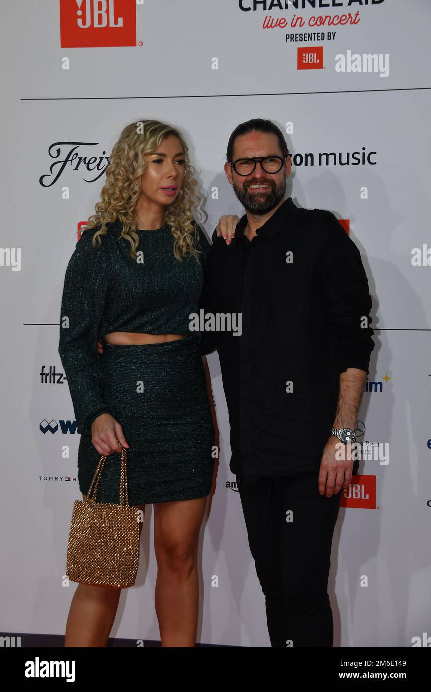 Kai Schwarz und Freundin Janika Jaecke beim „CHANNEL AID live in ...