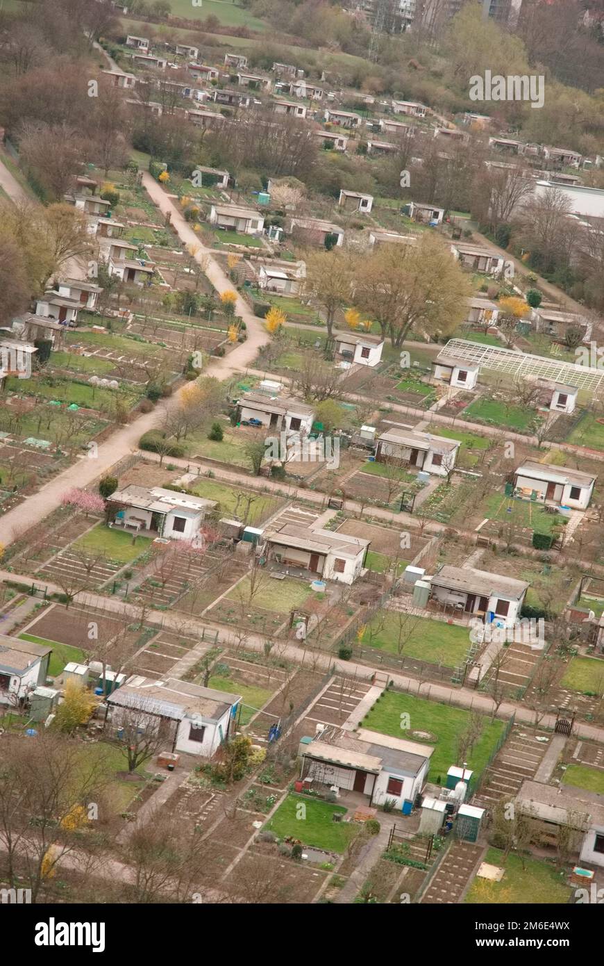 Kleine gartengrundstücke -Fotos und -Bildmaterial in hoher Auflösung ...