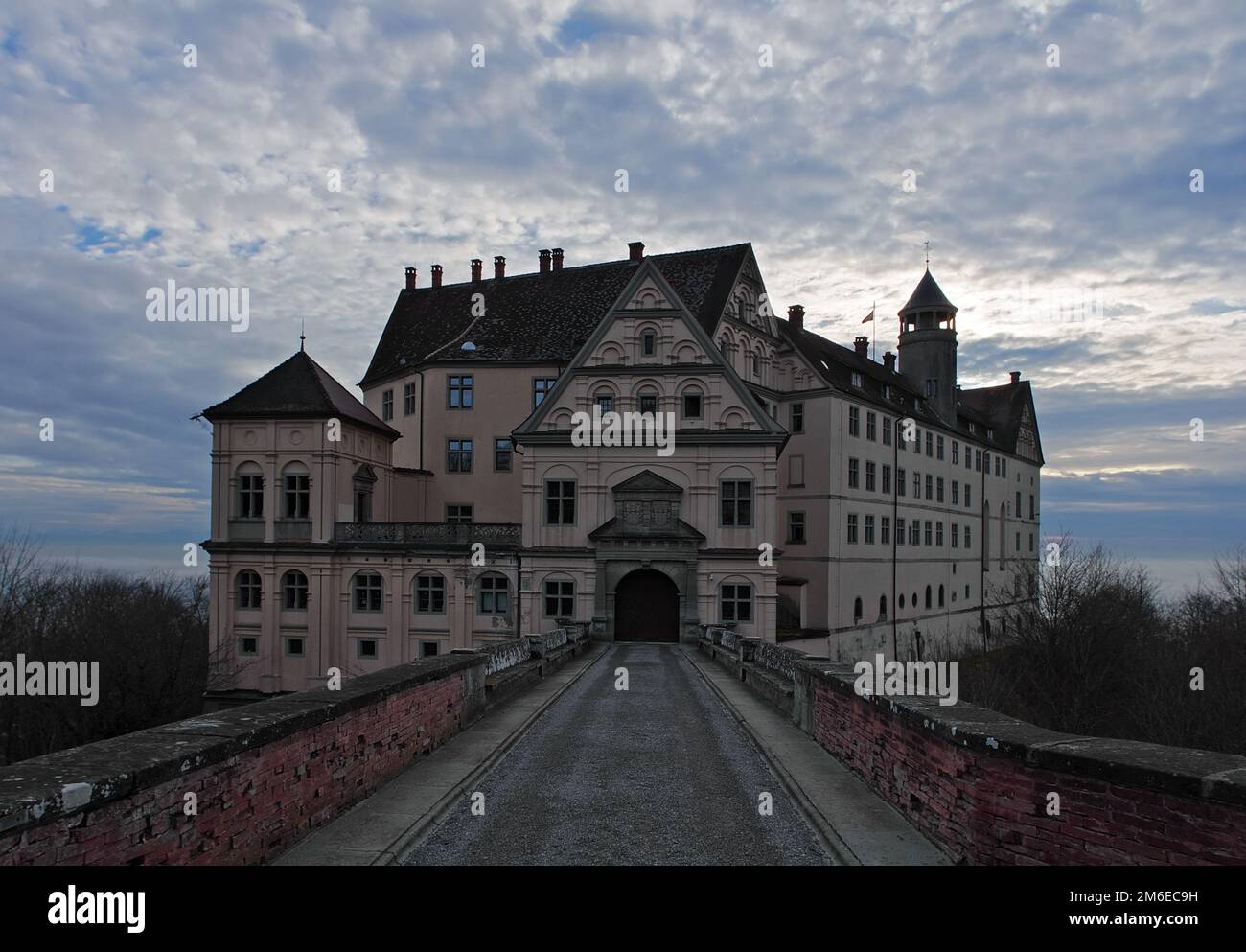 Nn schlossportal -Fotos und -Bildmaterial in hoher Auflösung – Alamy