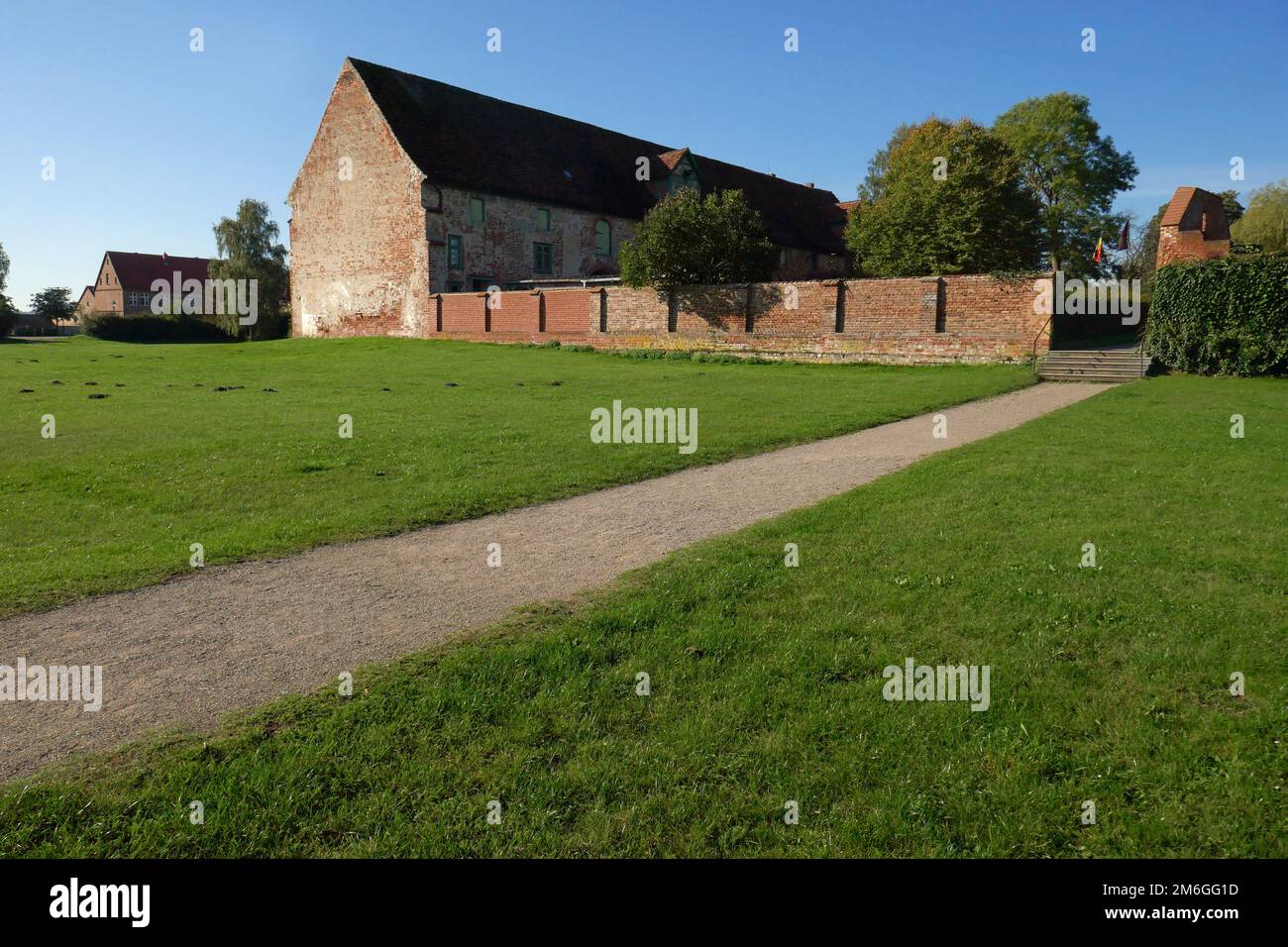 Kloster und burgstadt dargun -Fotos und -Bildmaterial in hoher Auflösung – Alamy