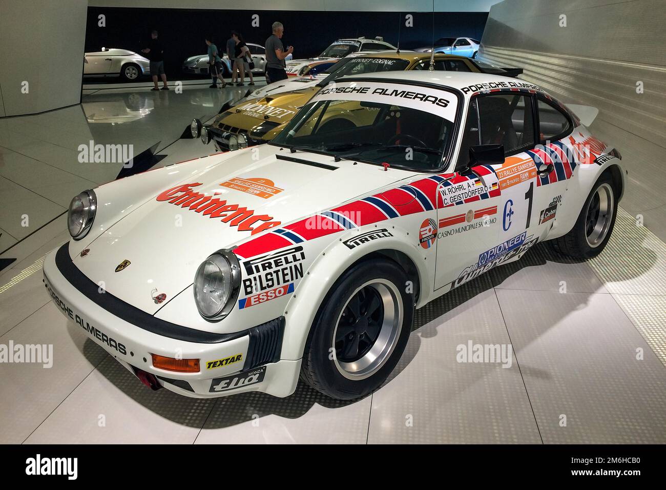 Historischer Rennwagen Porsche 911 für Rally Group 4 von Almeras Freres ...