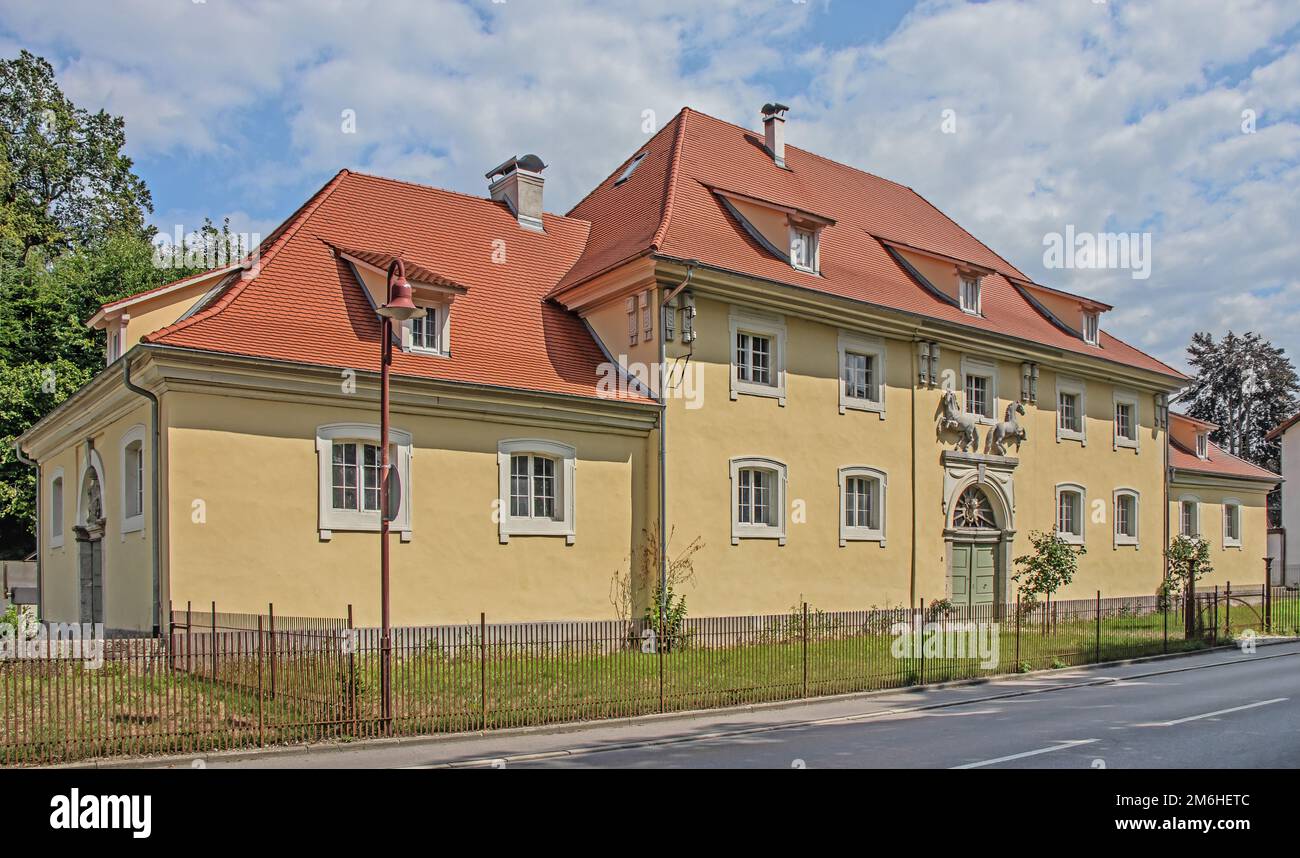 Ehemalige scheune -Fotos und -Bildmaterial in hoher Auflösung – Alamy