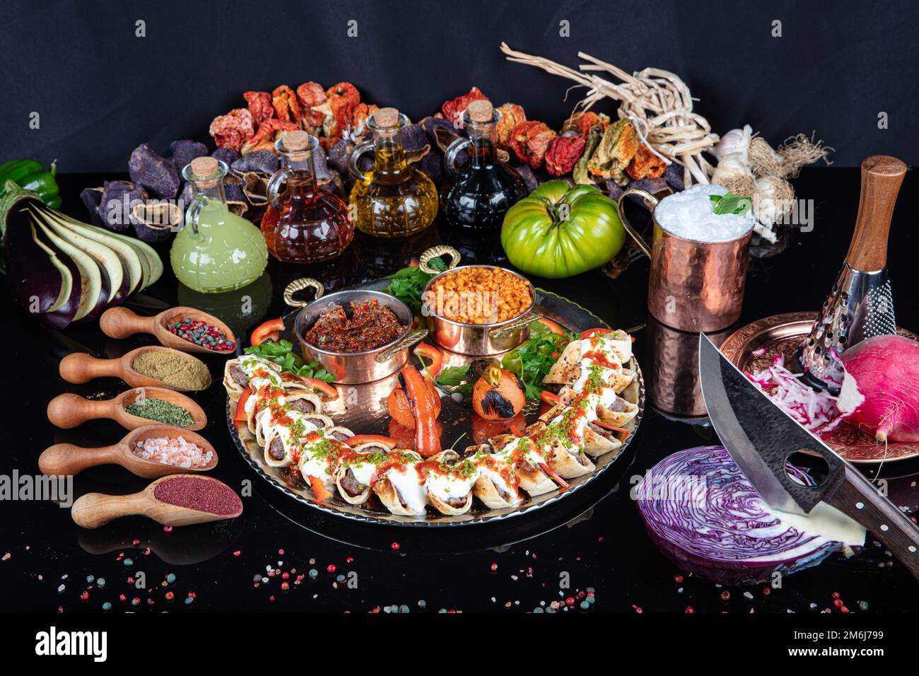 Beyti kebab -Fotos und -Bildmaterial in hoher Auflösung – Alamy