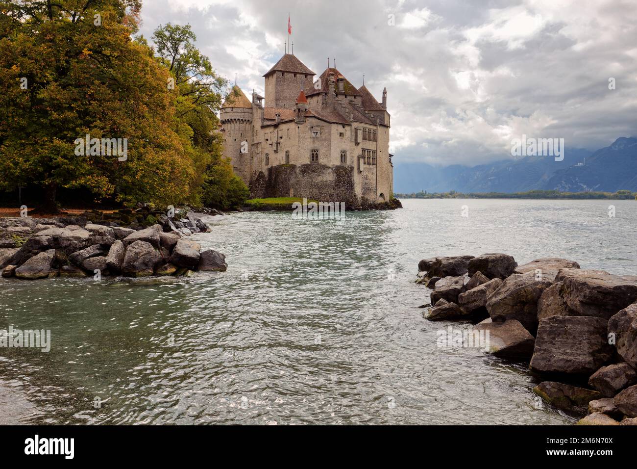 Château de Chillon (Schloss Challon) am Ufer des Genfer Sees, nahe ...