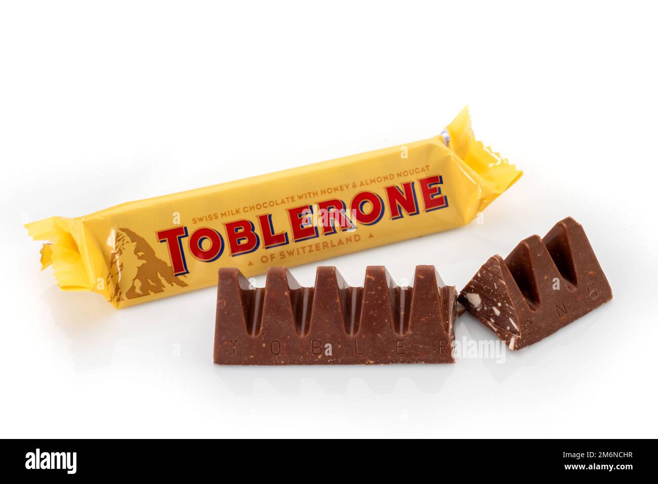 Toblerone logo -Fotos und -Bildmaterial in hoher Auflösung – Alamy