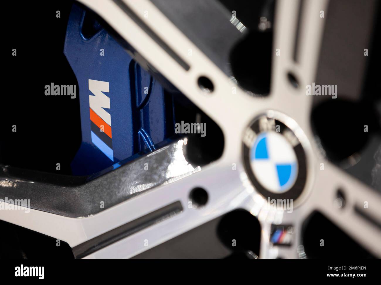 M power logo -Fotos und -Bildmaterial in hoher Auflösung – Alamy