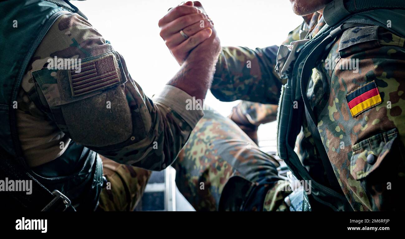 German special forces commando -Fotos und -Bildmaterial in hoher ...