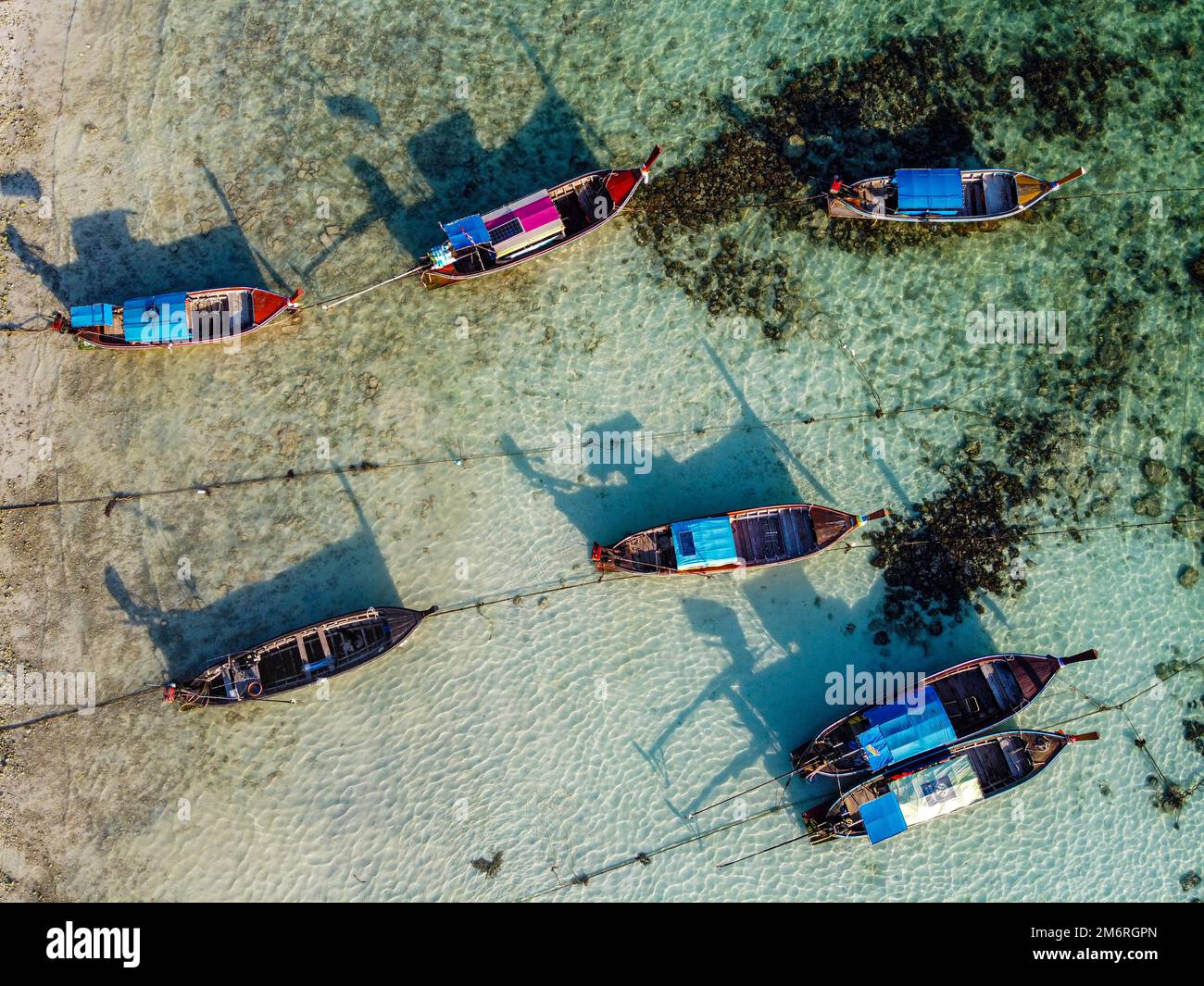 Aus der Luft von Fischerbooten in den Gewässern von Koh Lipe, Tarutao ...